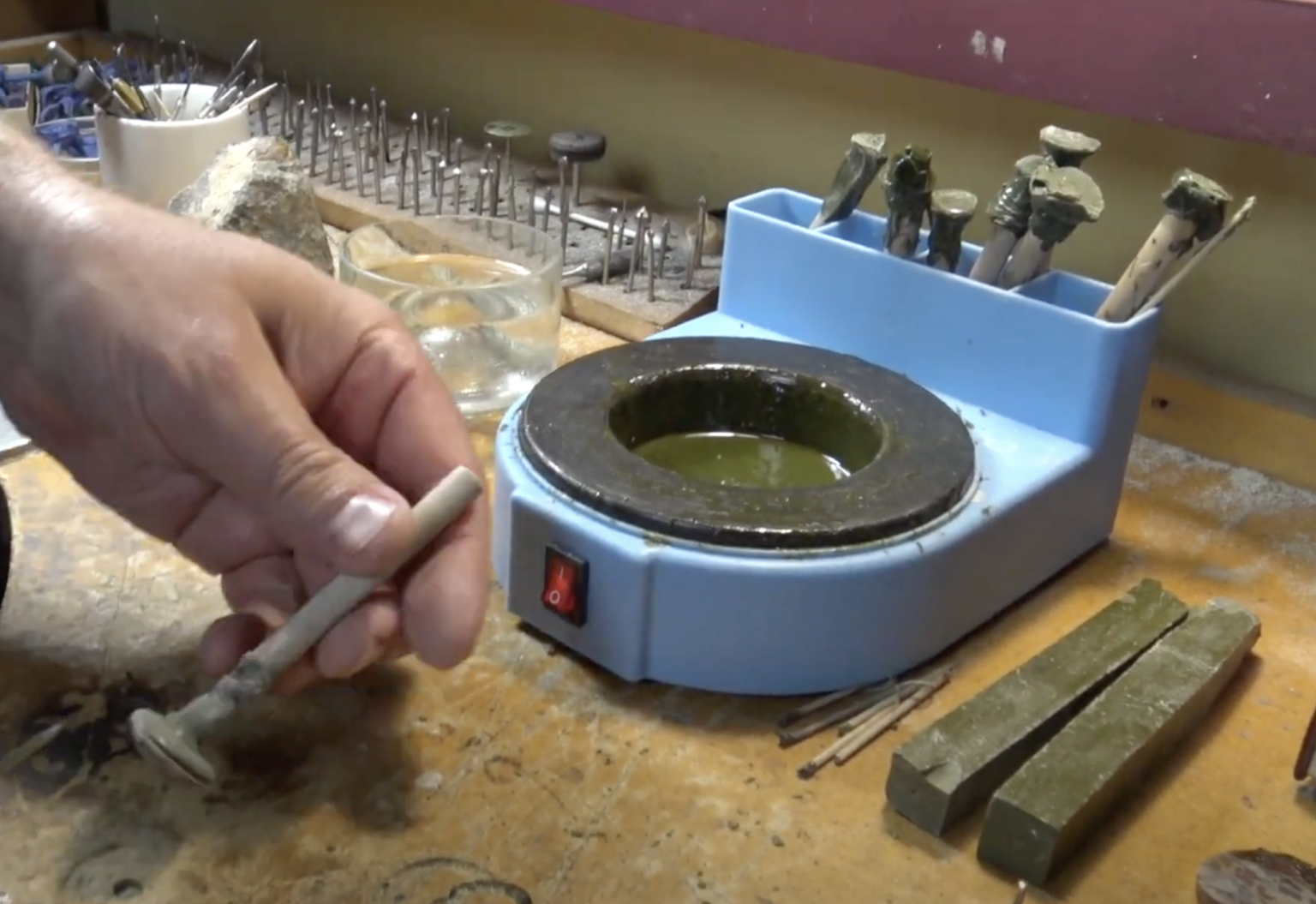 How to remove your stone from a dop stick. Lapidary 101 - GOTCHA ROCKS